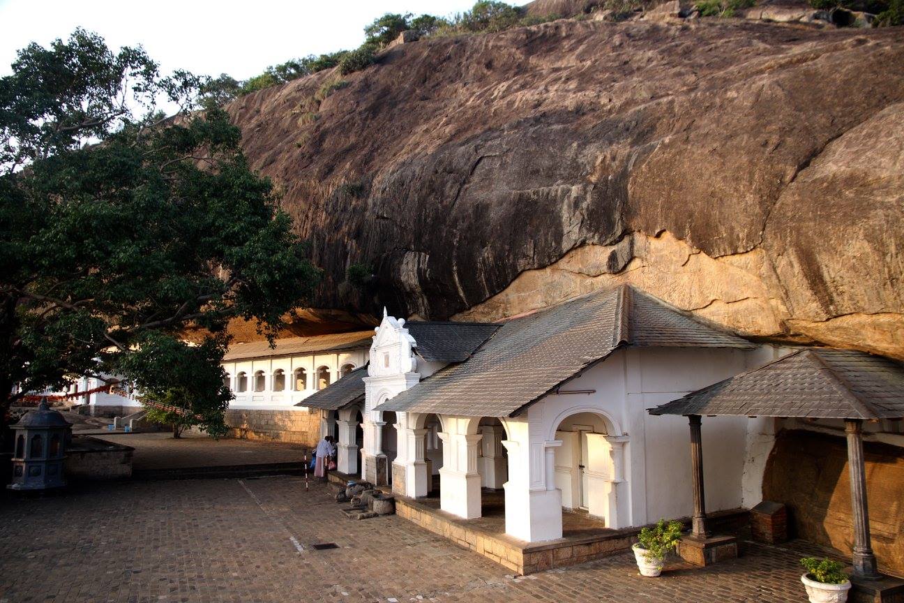 UNESCO heritage | Dambulla Cave Temple | Sri Lankan Riders